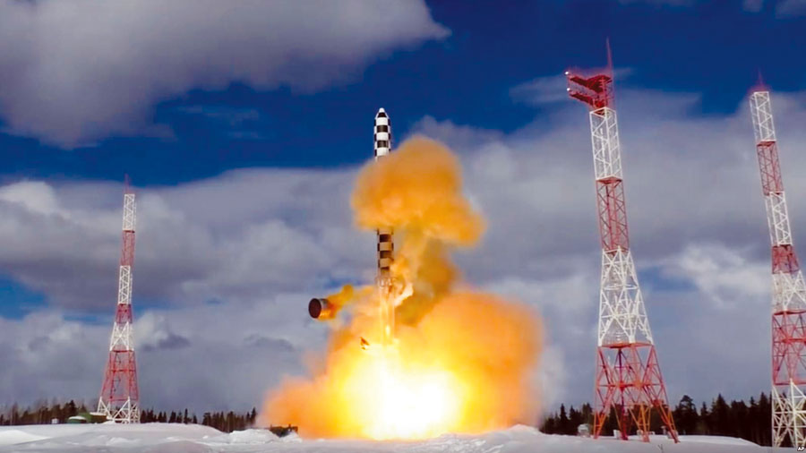 Rusia vuelve a lanzar ‘Satán 2’ - El Men