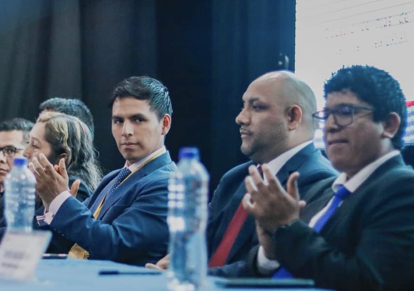 Pobladores recibirán constancias para acceder a servicios básicos - El Men