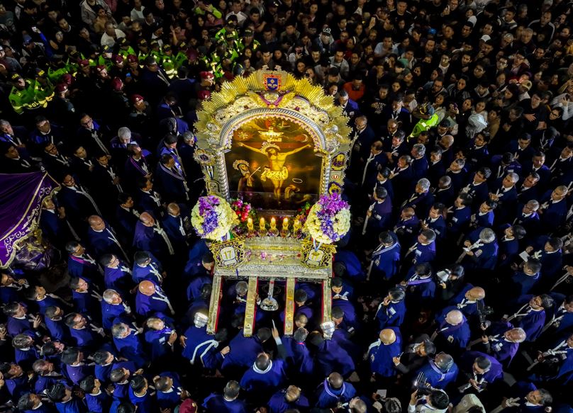Señor de los Milagros retorna al Callao - El Men