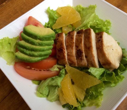 Rica ensalada de pollo con jengibre - El Men